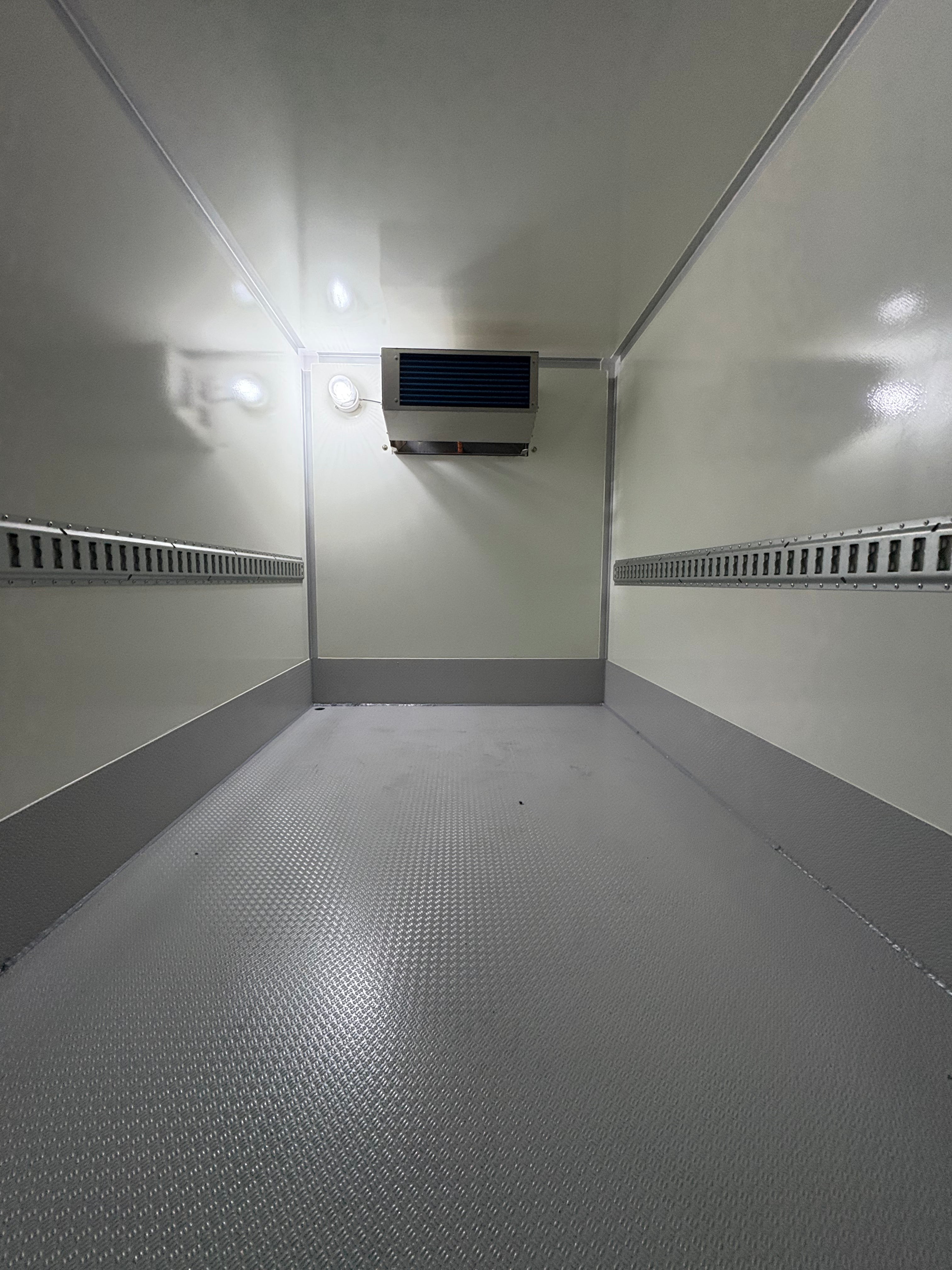 Portable Freezer Trailers vs. Traditional Cold Storage – Cool Cubes